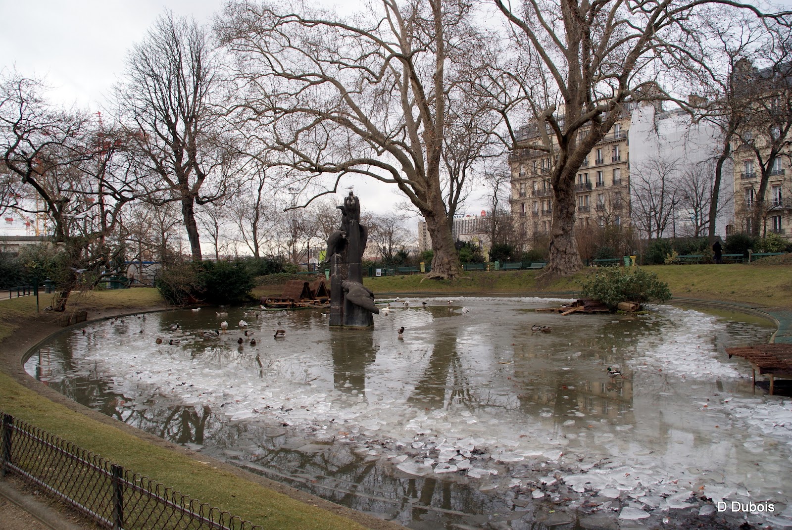 Détours de France. : Les Batignolles quartier Parisien