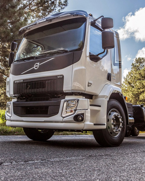 VOLVO VM: O VOLVO COM CORAÇÃO "ESTRANGEIRO"