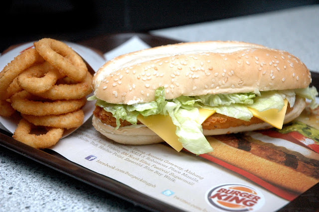 DUDE FOR FOOD: More Than the Usual: Meet the X-Tra Long Chicken Burger
