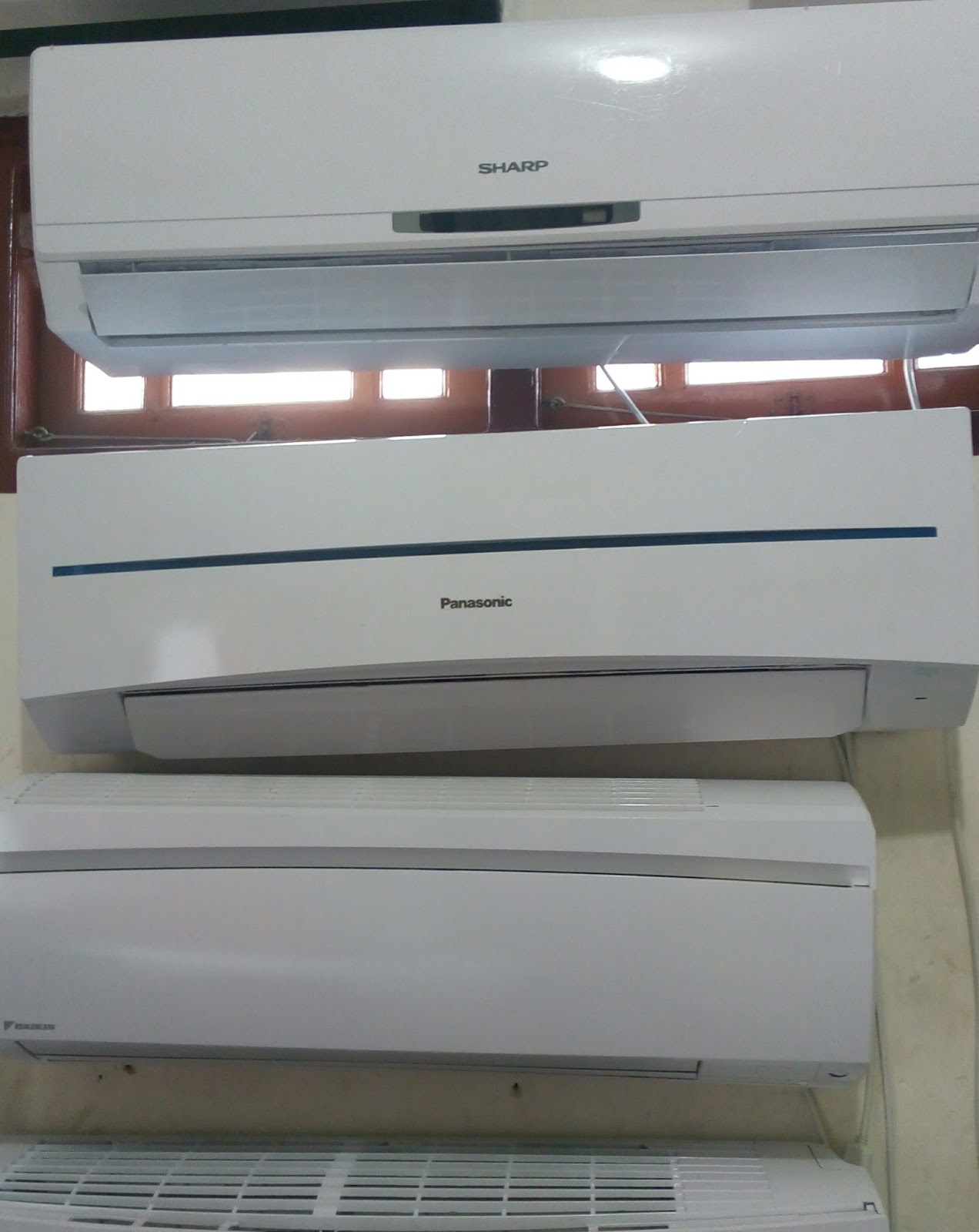 KIPAS ANGIN MODEL BENTUK AC SPLIT: Kipas angin model AC hemat listrik ...