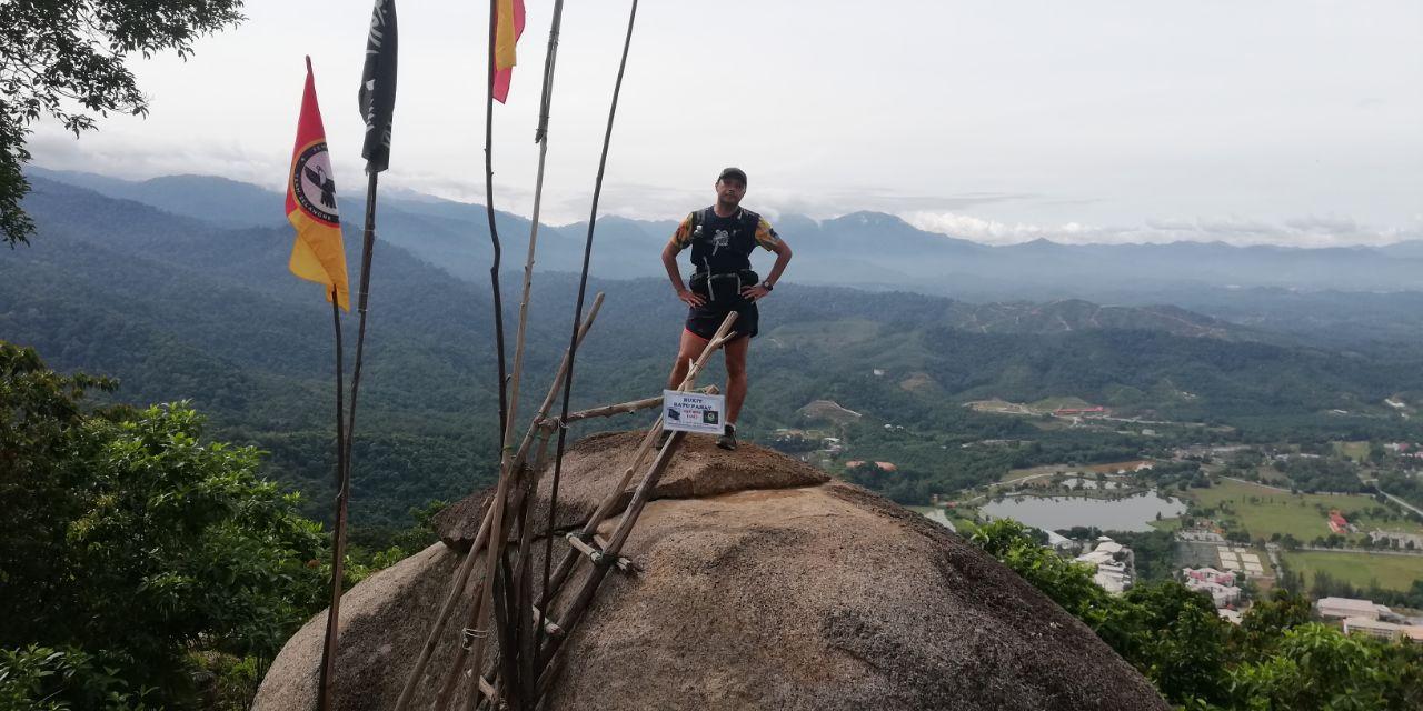 R U N N I N G: Bukit Batu Pahat, Kuala Kubu Bharu, Selangor