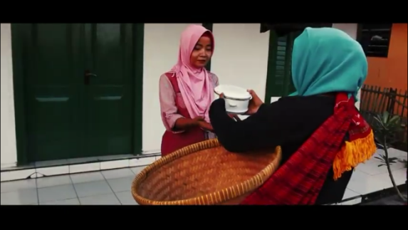 Mengenal Tenun Gedogan Indramayu