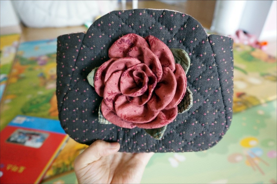 Quilting Bag Rose. DIY tutorial. ~ DIY Tutorial Ideas!