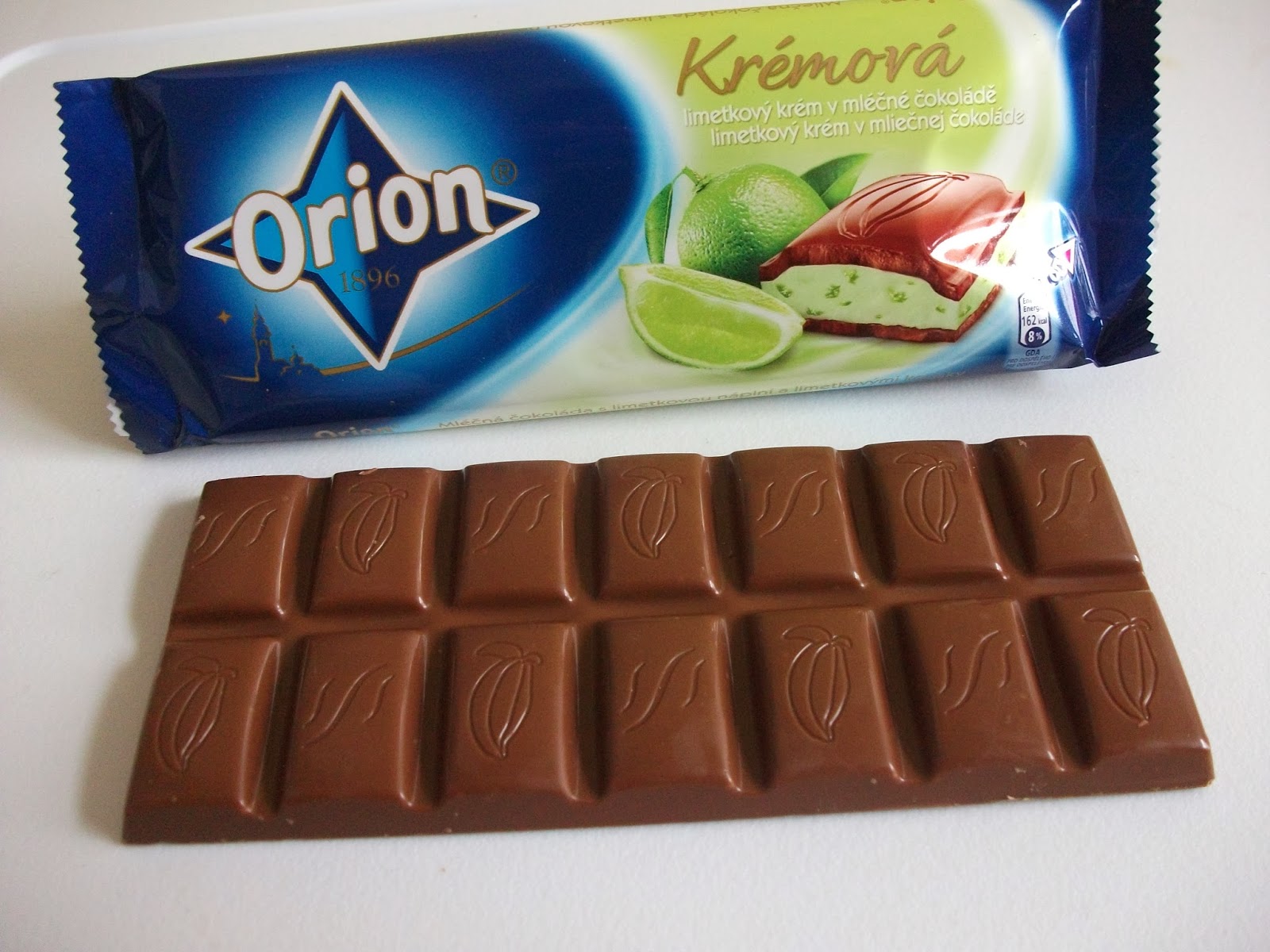 Nestlé Orion Lime Cream & Dark Chocolate Cream "Krémová" Bars Review