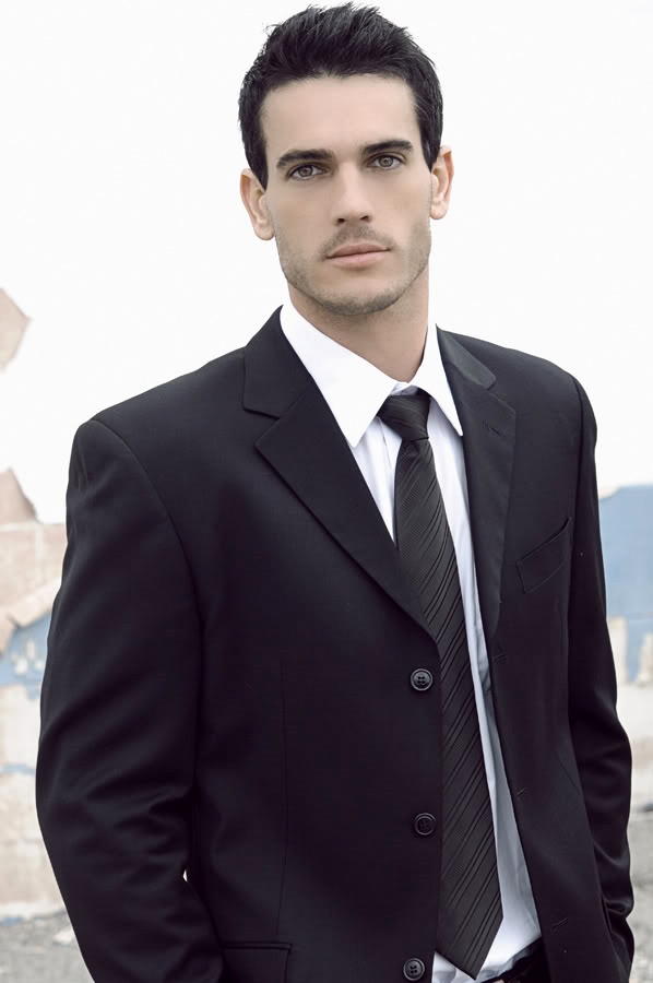 L'Homme du Jour: JOSH KLOSS