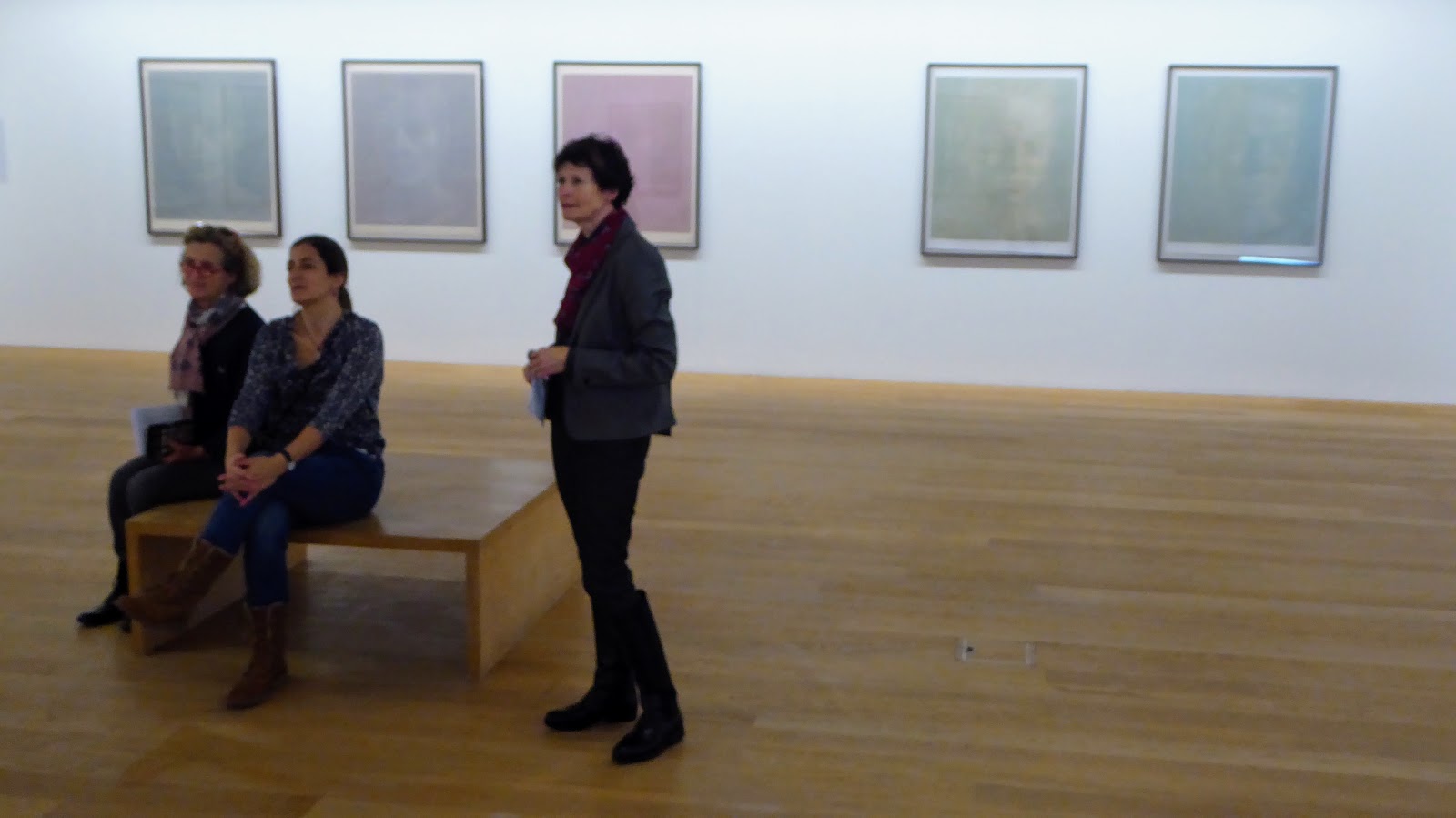 Museum Franz Gertsch & Lichtshow am Bundeshaus (Burgdorf & Bern) – Wandern mit Freunden