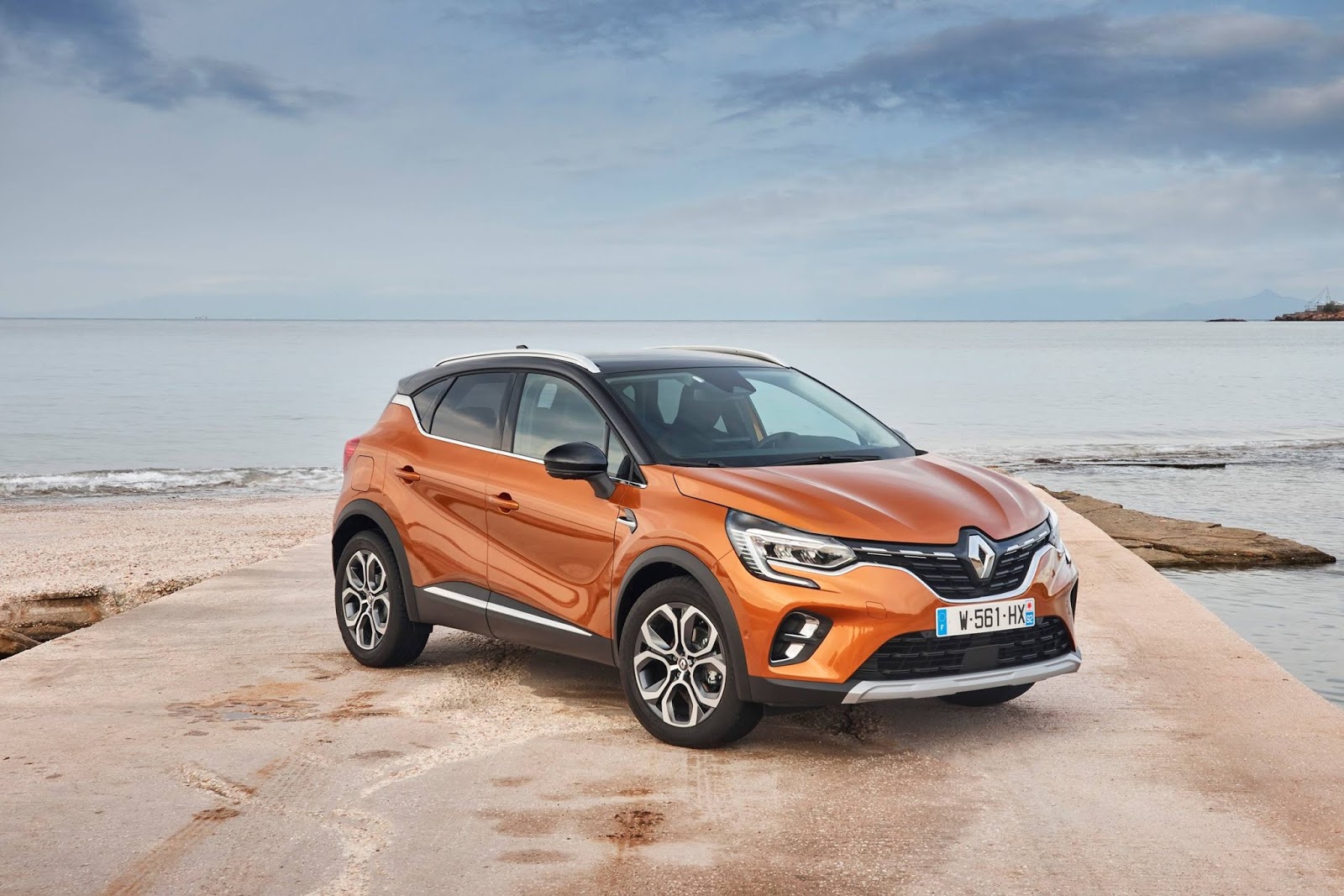 Novo Renault Captur 2020 começa a ser vendido - Europa