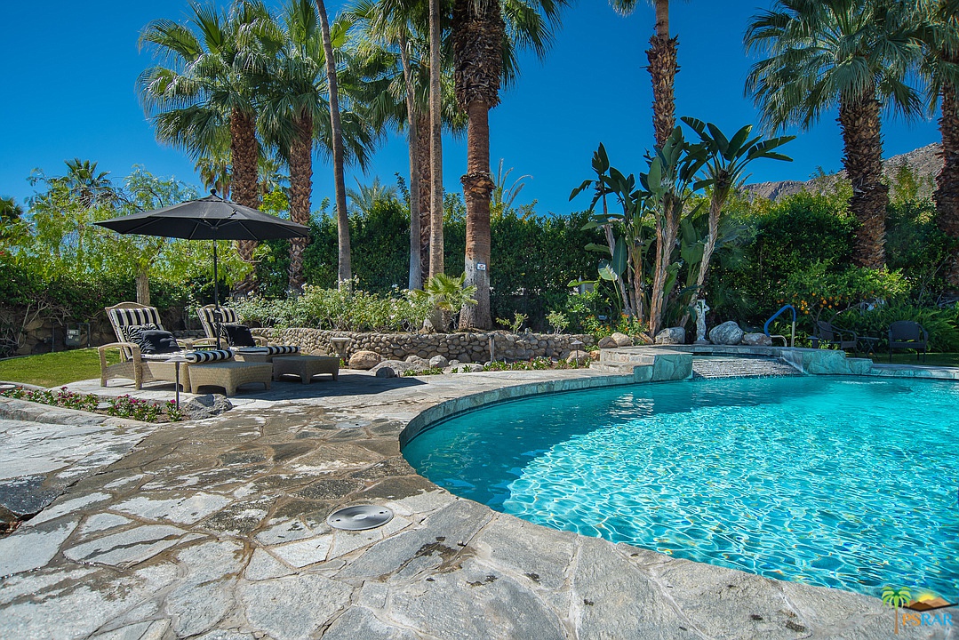 Sweet House Dreams: Rose Cottage, 1937 Cottage in Palm Springs, California