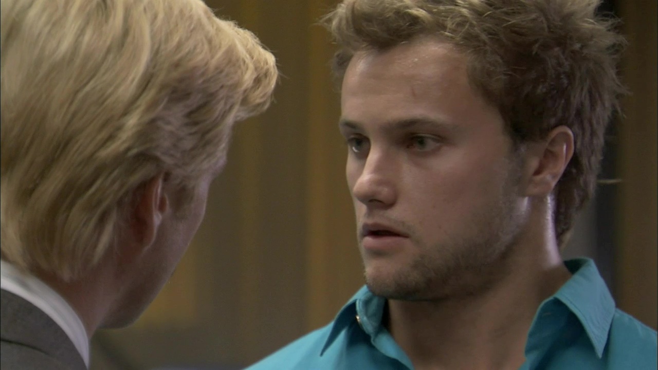 ausCAPS: Mark Furze in Underbelly: The Golden Mile 3-03 "Kingdom Come"