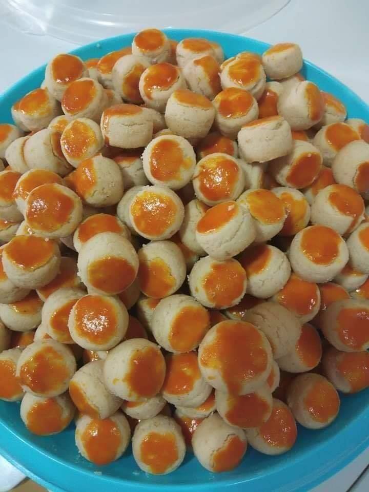 Biskut Bulat Ada Bunga Cengkih - nerveploaty