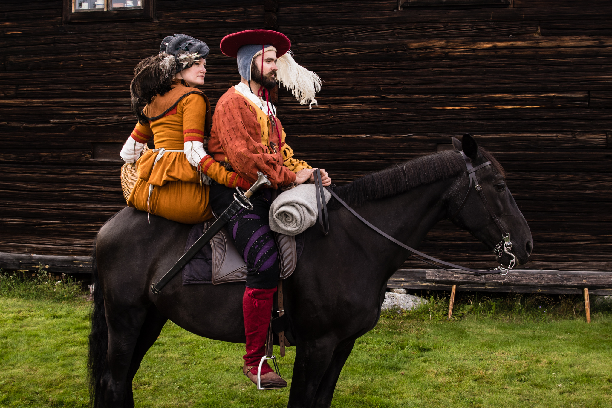 Marlein - a 16th century wardrobe: Landsknecht and trossfrau on the march