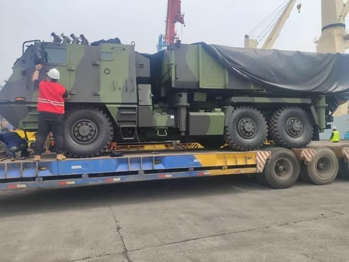 DEFENSE STUDIES: Sejumlah Astros MLRS Tiba dari Brazil