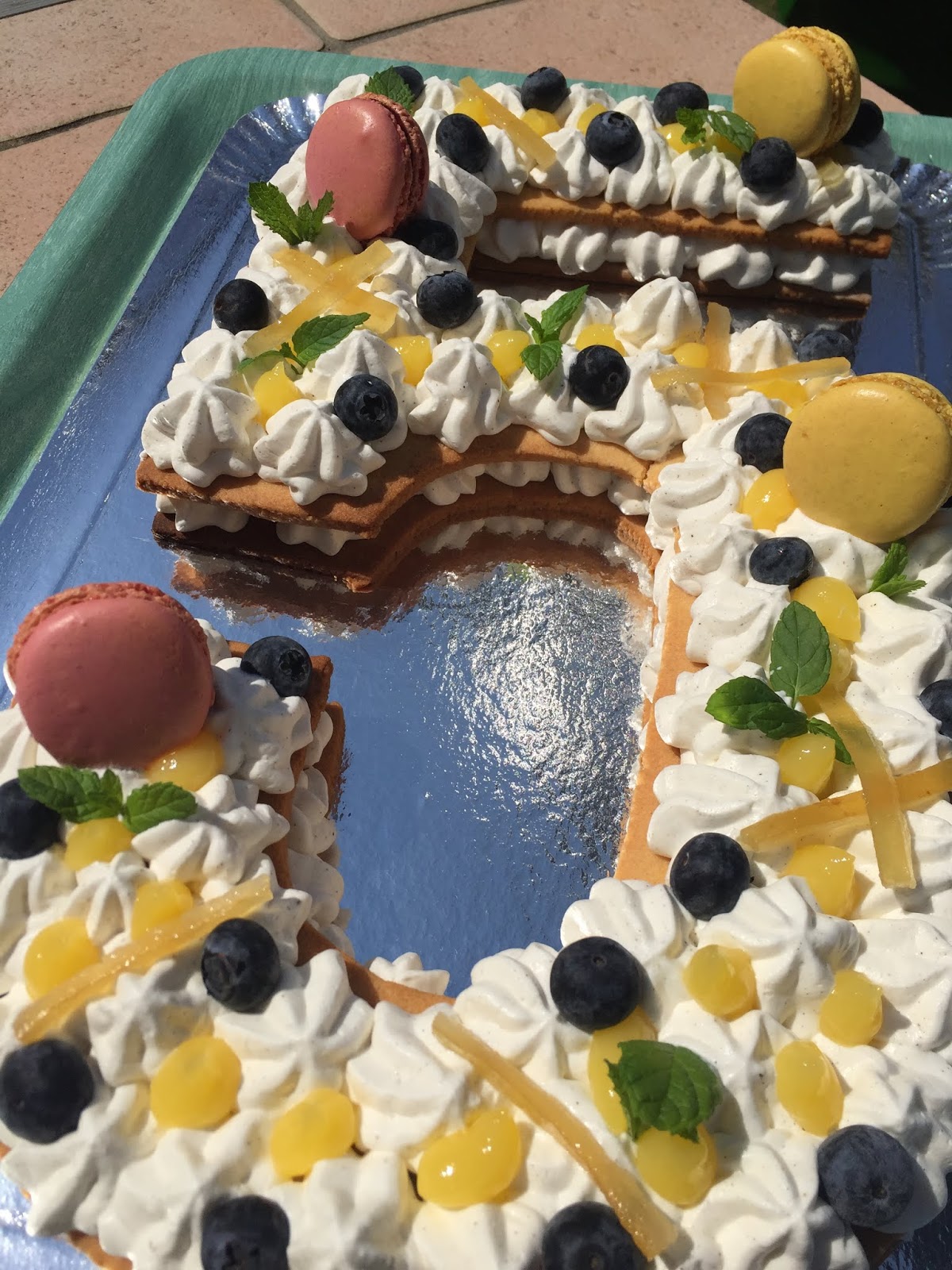 Number cake, crème à la vanille et lemon curd.