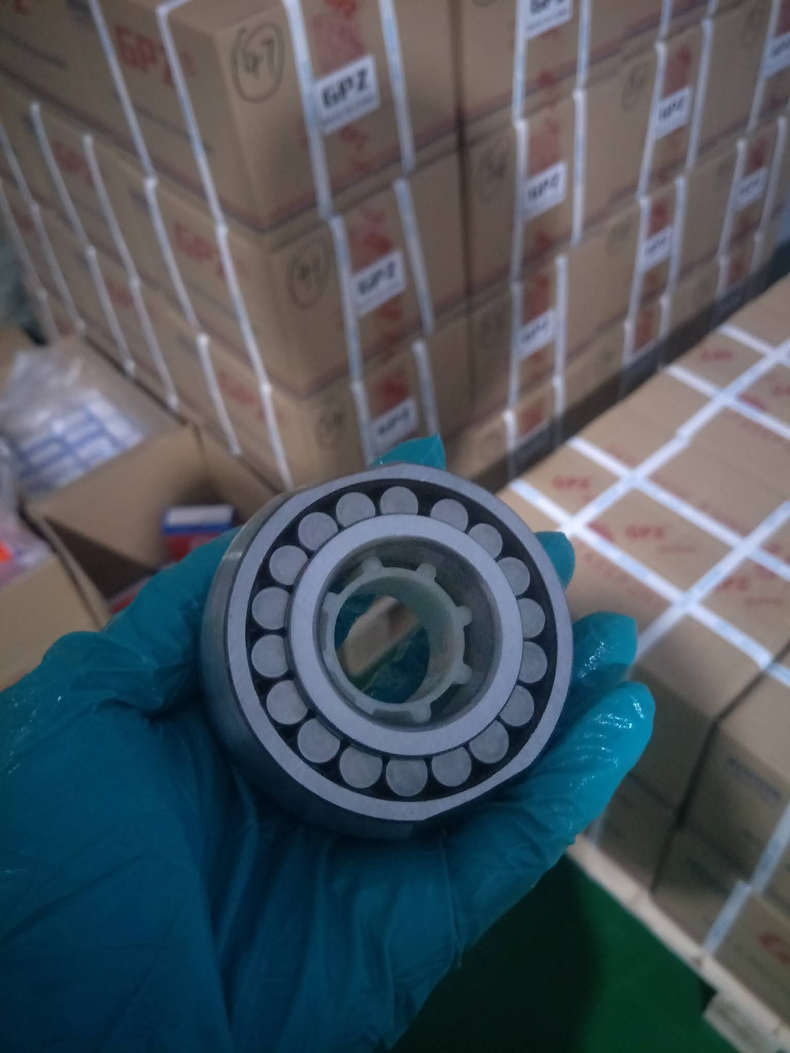 982807 bearing original GPZ cylindrical roller bearing