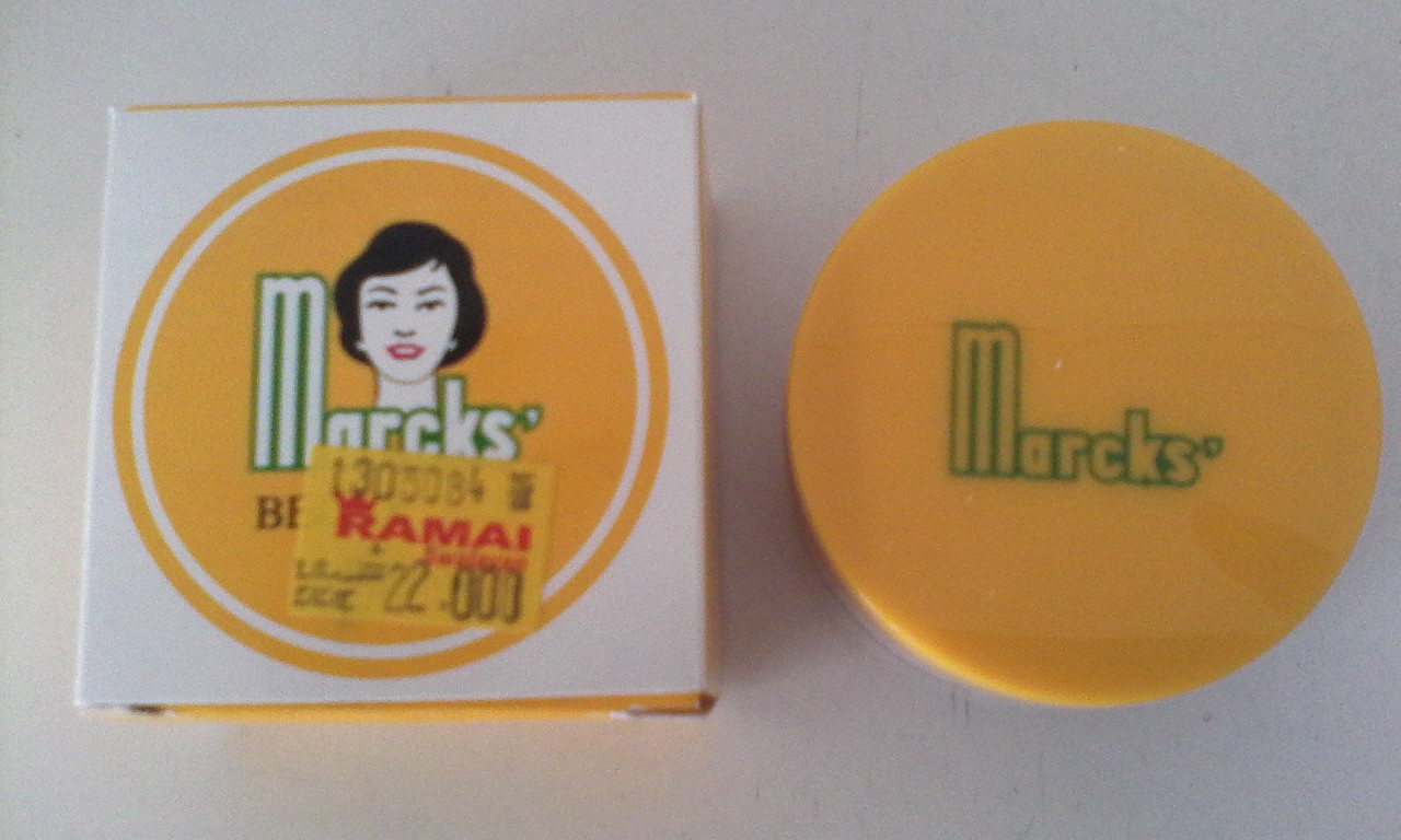 Belajar Make Up: Bedak Marcks Kemasan Baru
