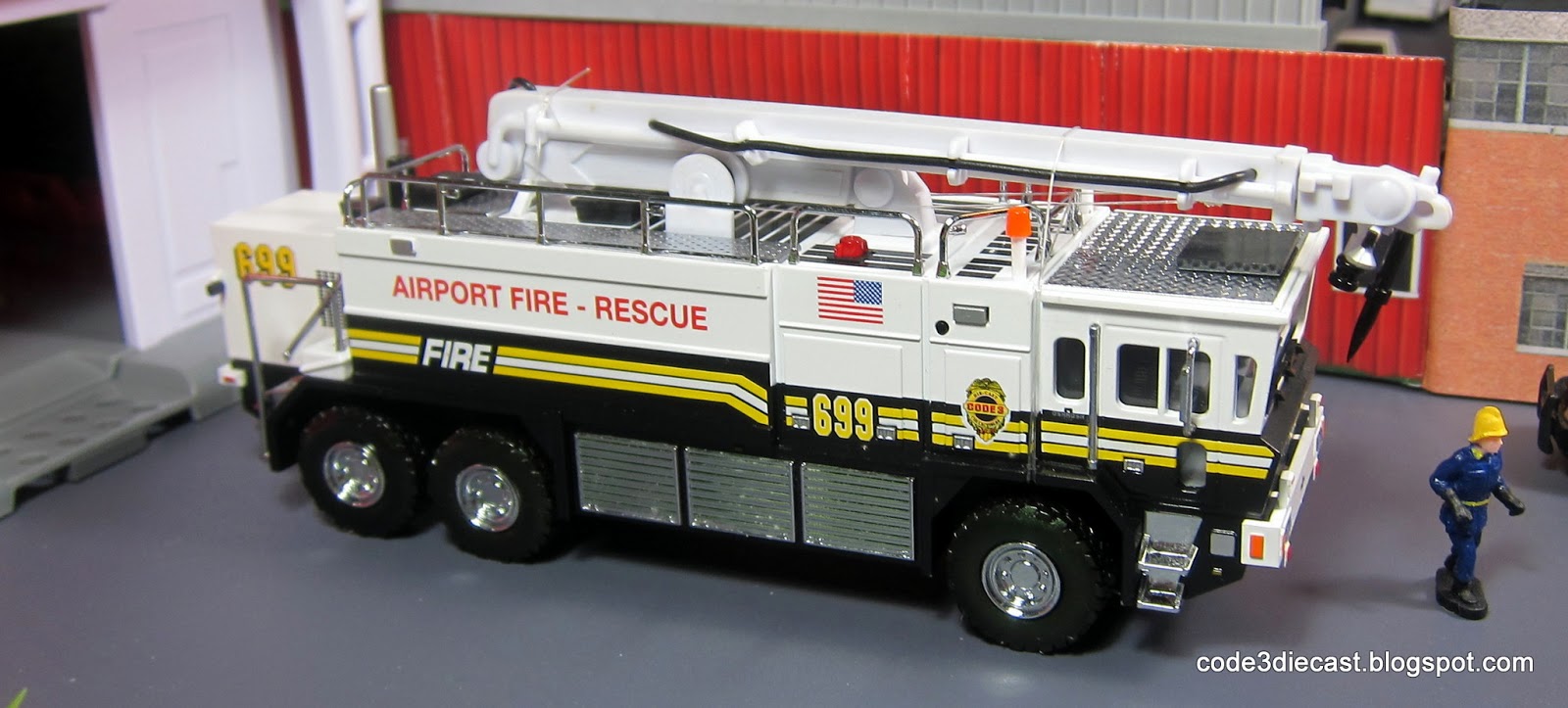 My Code 3 Diecast Fire Truck Collection: Oshkosh Chief's Edition #6 12255