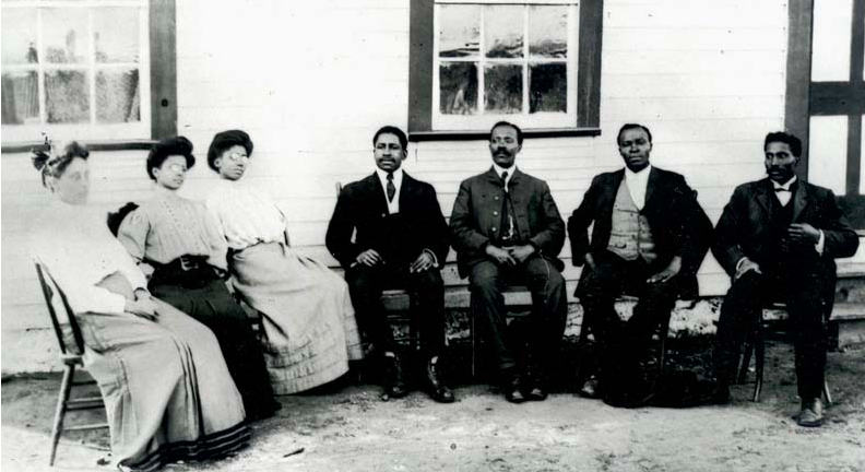 The New Santa Fe Trailer: Richest Black Girl in America: Redefining ...