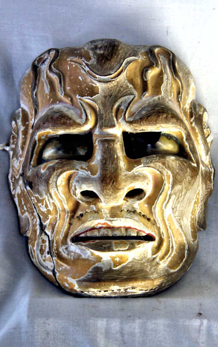 More glimpses of unfamiliar Japan: Kanmai Masks at Hirakiki Shrine