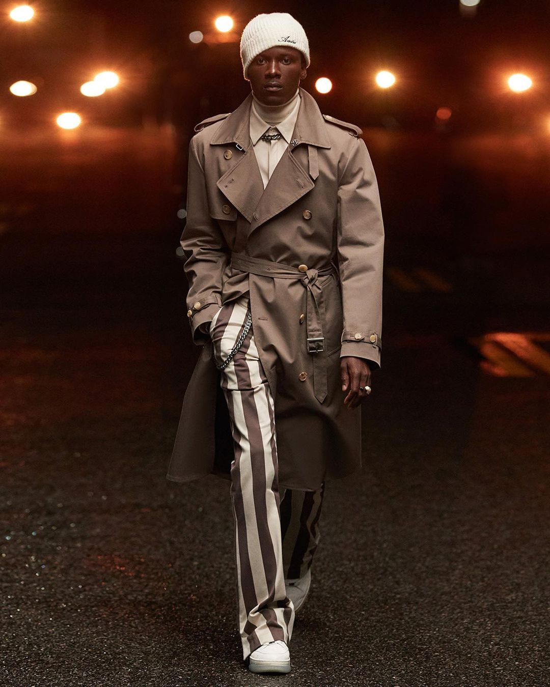 AMIRI lleva su colección de invierno 2021 al puente más popular de Los ...