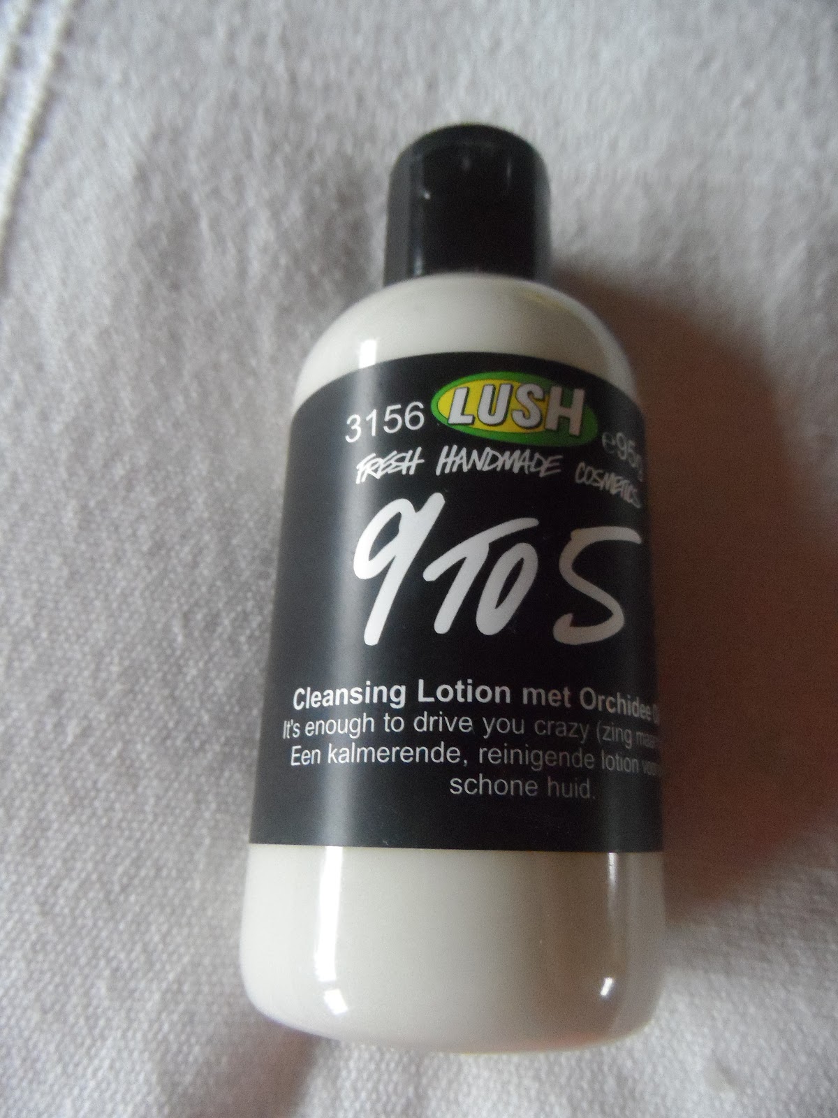 Lush '9 to 5' Cleansing lotion