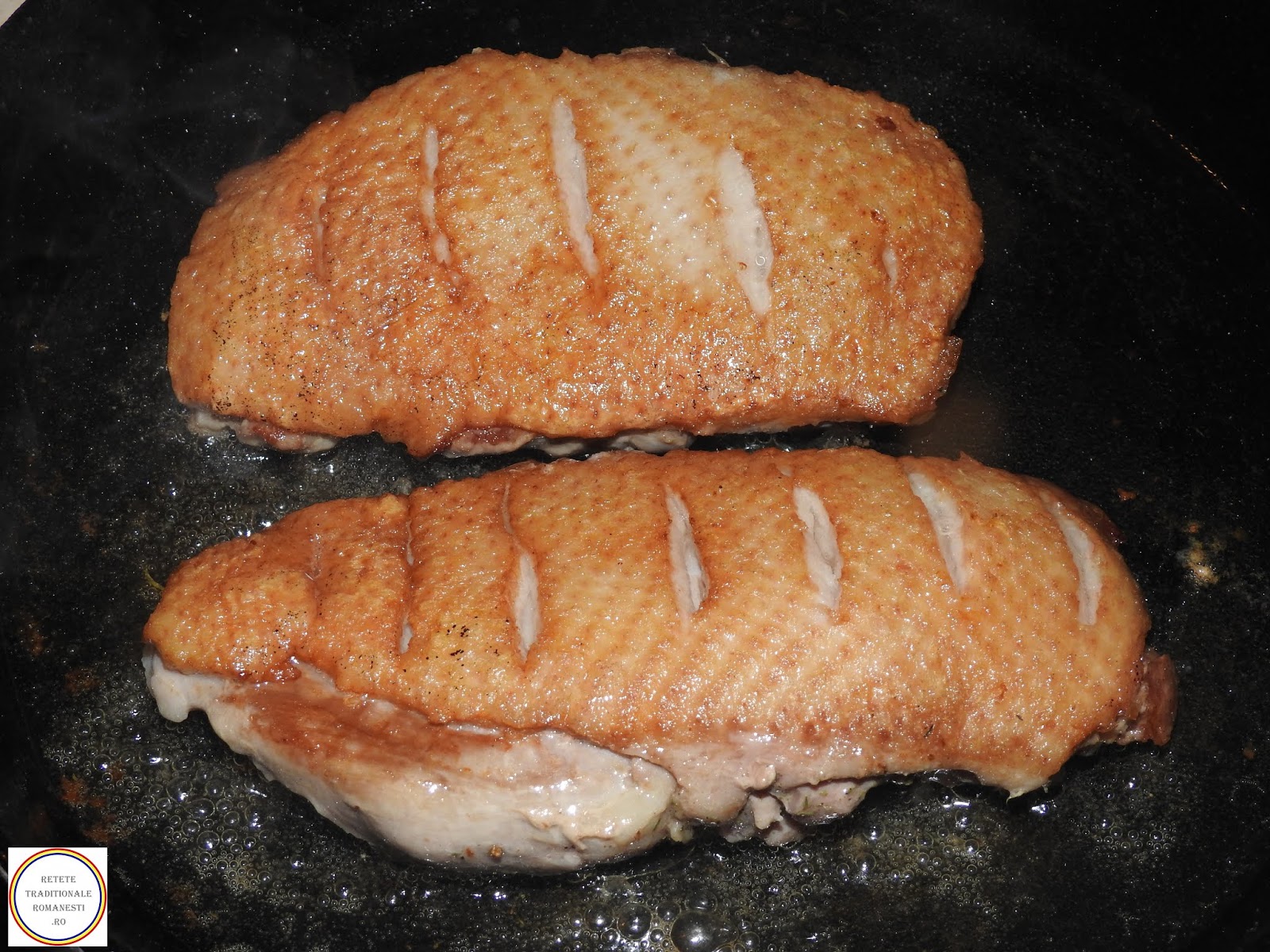 Piept de rata la cuptor reteta | Retetetraditionaleromanesti.ro