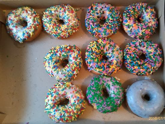 Grassy Knoll Institute: White House Fruit Farm Donuts