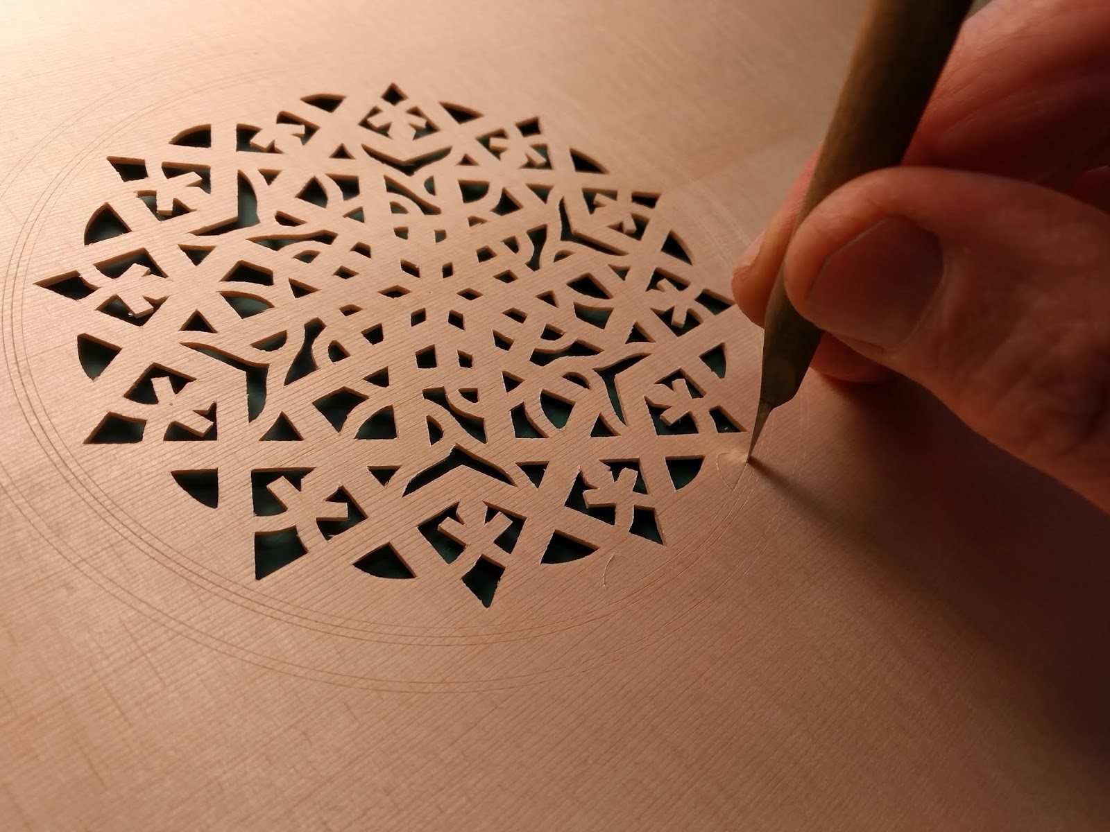 The Lute's Progress,: Building a 13 Course Lute, Start to Finish, 6 ...