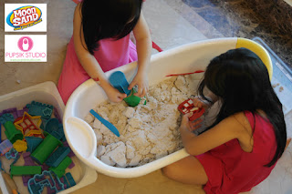 Pupsik: Moon Sand Pit in our Living room