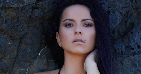 El Lavadero de las Muñecas: INNA ESTRENA EL VIDEO MUSICAL DEL TEMA 'NIRVANA'