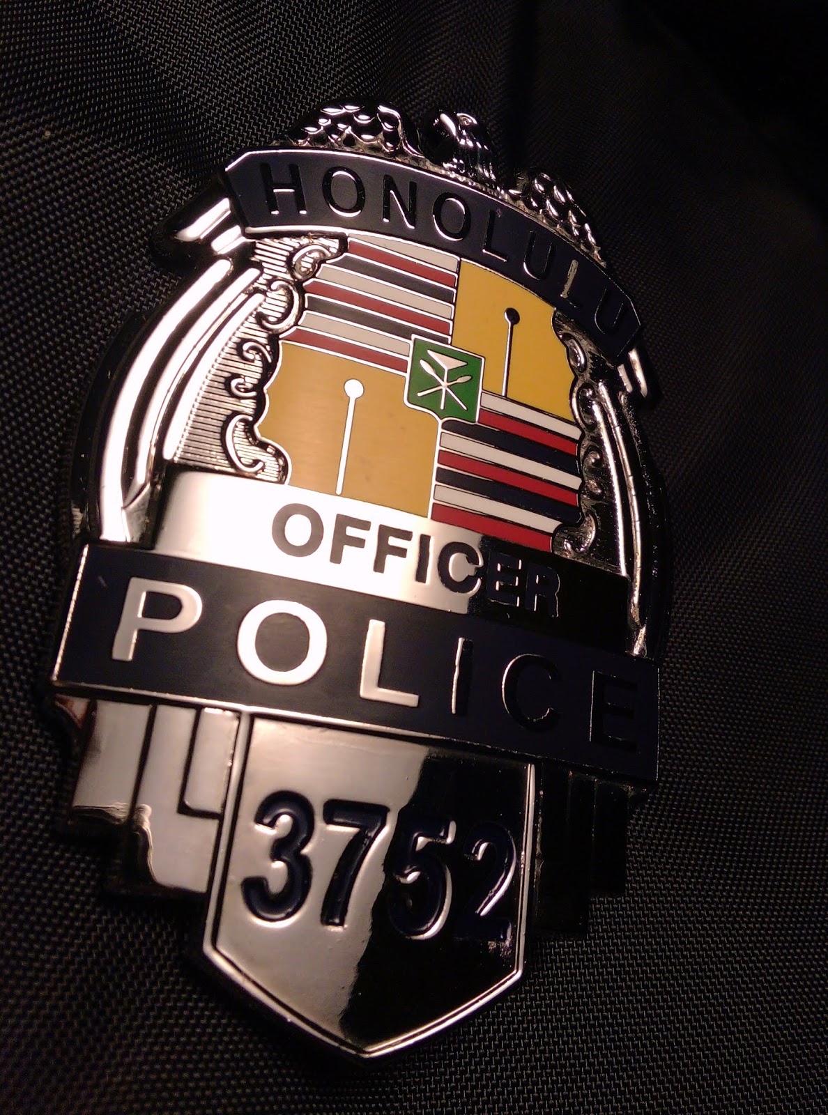 usa police badges: HONOLULU POLICE OFFICER