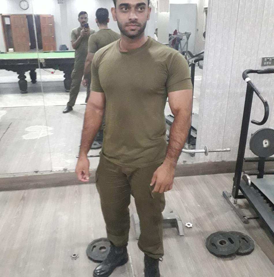 world bodybuilders pictures: cute and attractive pak army bodybuilder ...