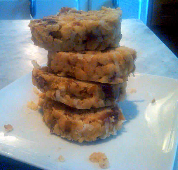 A Cake Bakes in Brooklyn: Frying Pan Cookies - Perfect Superbowl Snack