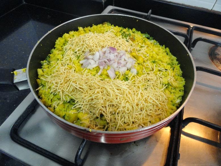 AMU'S RECIPES: Sev Khamani