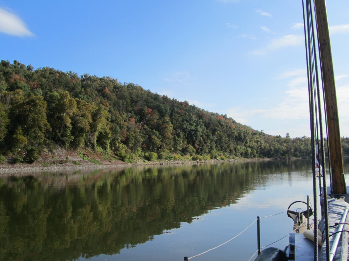 Lollygag AFTER The Loop: Lower Lake Barkley, Kentucky; October 10, 2011