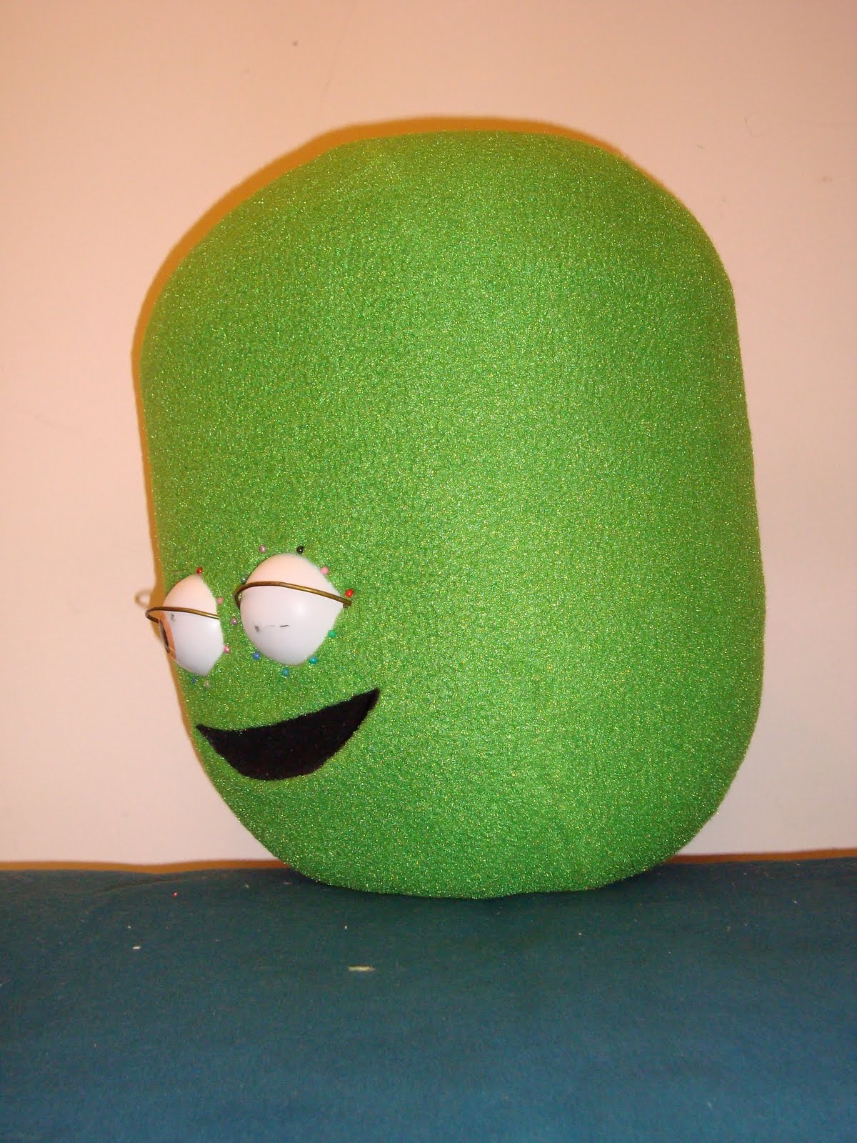Double Rainbow Puppets: Green Guy Fabric-ed