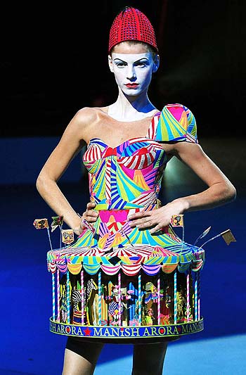 Peggyz Place: Crazy fashion trends