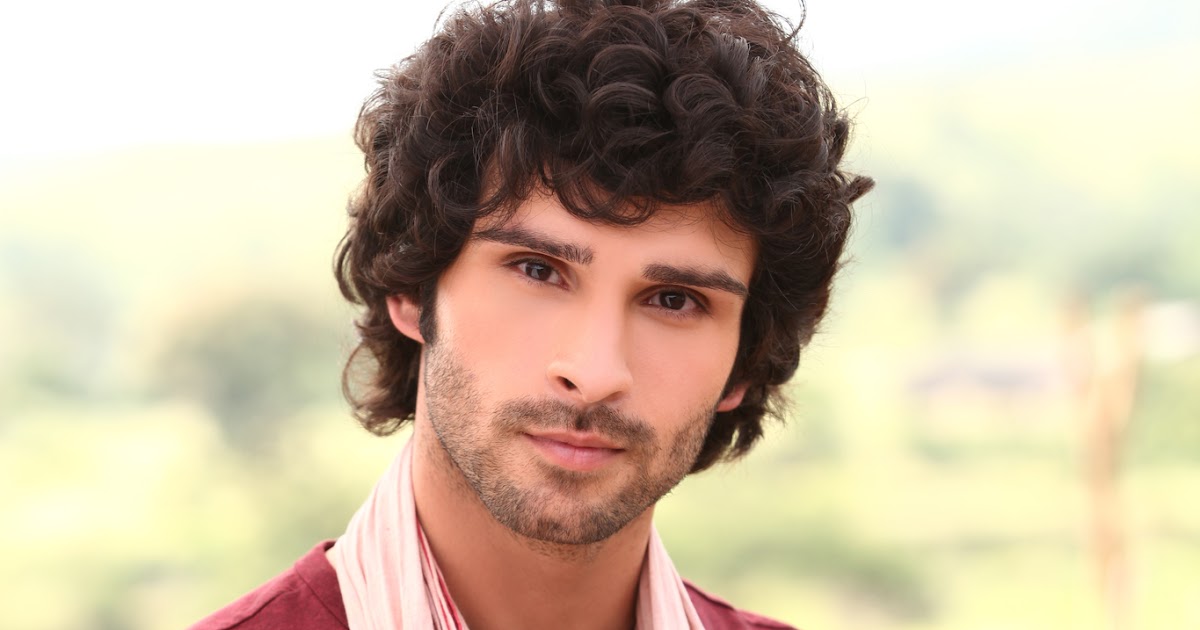 Who is Girish Kumar? Bollywood Actor Height | Age | Wife | Parents | Movies and More! WIKI