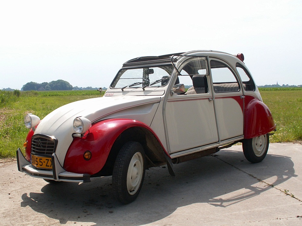 FAB WHEELS DIGEST (F.W.D.): Citroën 2CV (1948-90)