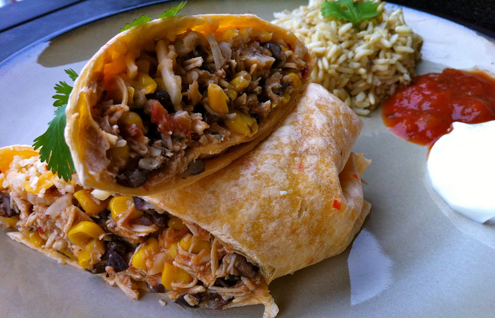 Delaine's Skinny Delights: Santa Fe Slow-Cooker Chicken Wraps