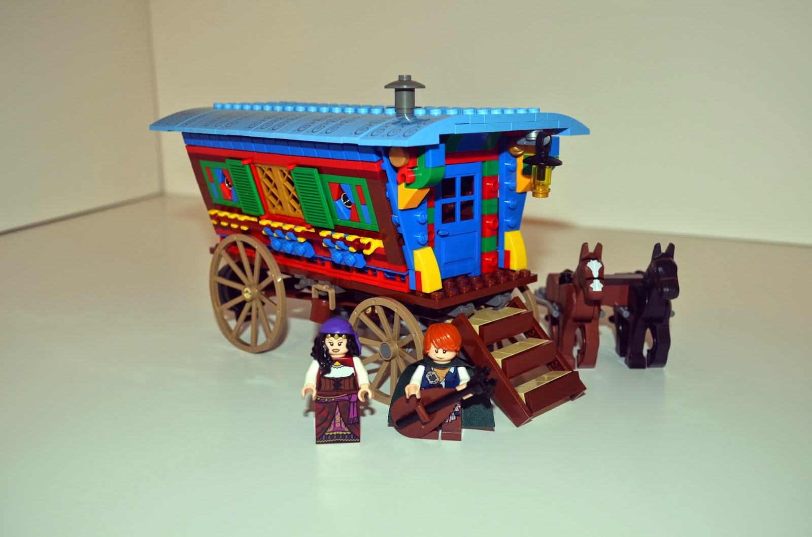 Alatariel's Atelier: Vardo (Romani Wagon) Lego Ideas Campaign