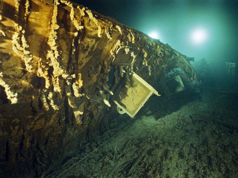 27 Haunting Photos of the Wreck of the Titanic When It Was First ... 27 Haunting Photos of the Wreck of the Titanic When It Was First ...