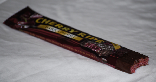 Lolly Addict - Australian Confectionery Reviews: Cadbury Cherry Ripe ...