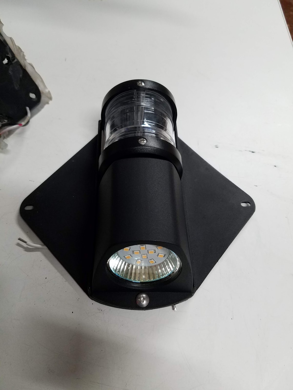 Eximius - from the beginning: Replacing the Mast Steaming Light and ...