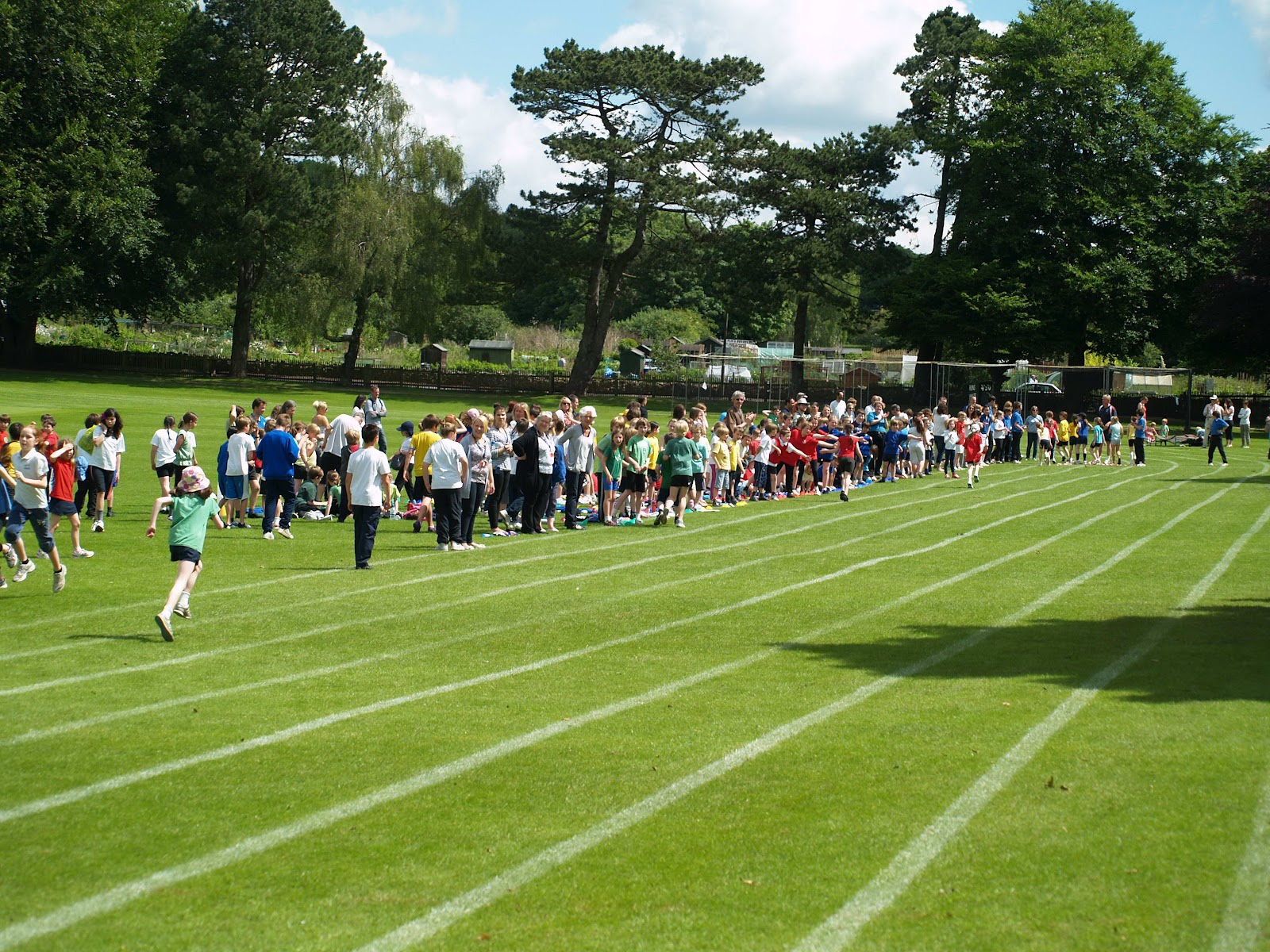 theMattocks: Combe Down School KS2 Sports Day 2012