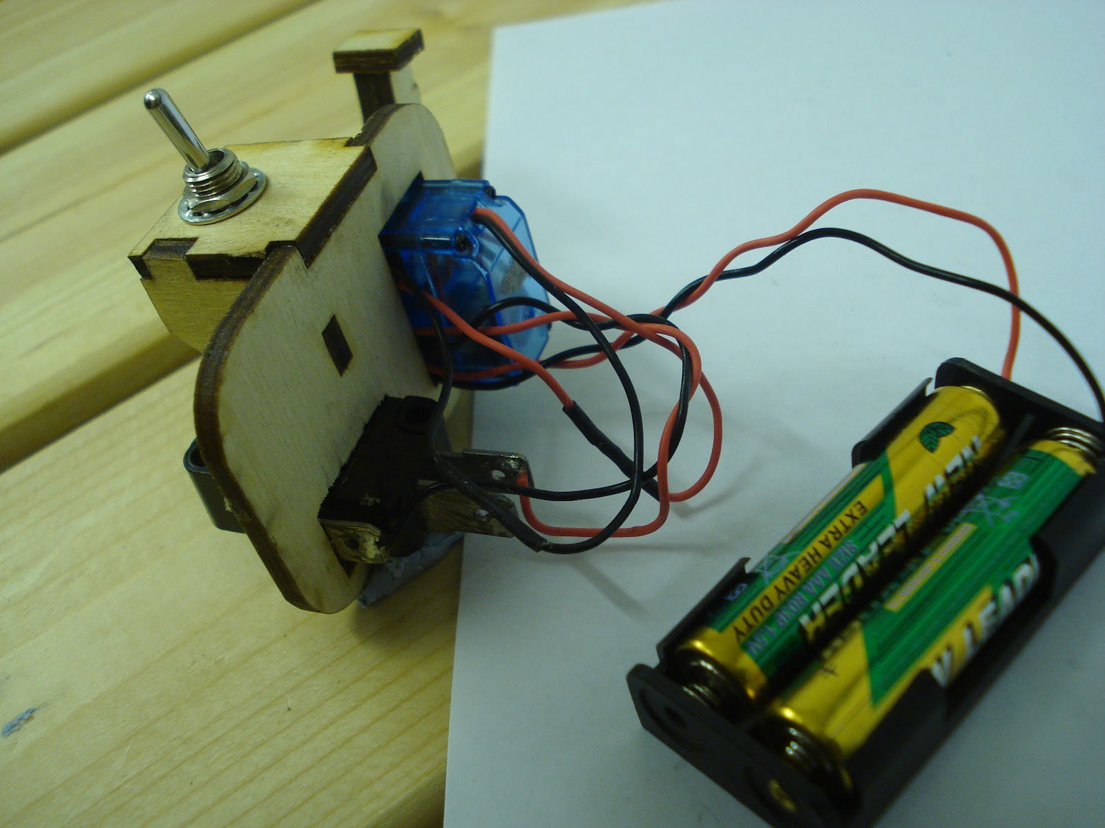 Minimal Useless Machine