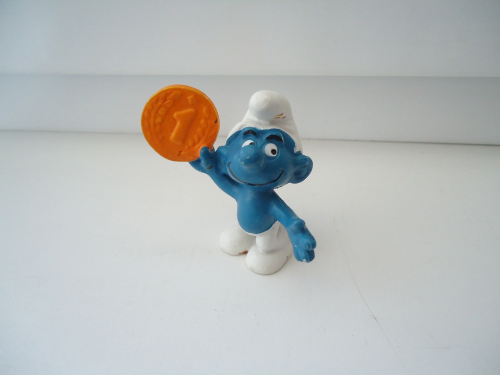 Vintage Smurf Figures: Gold Coin Smurf Peyo Schleich 2.0029 Schtroumpfe ...