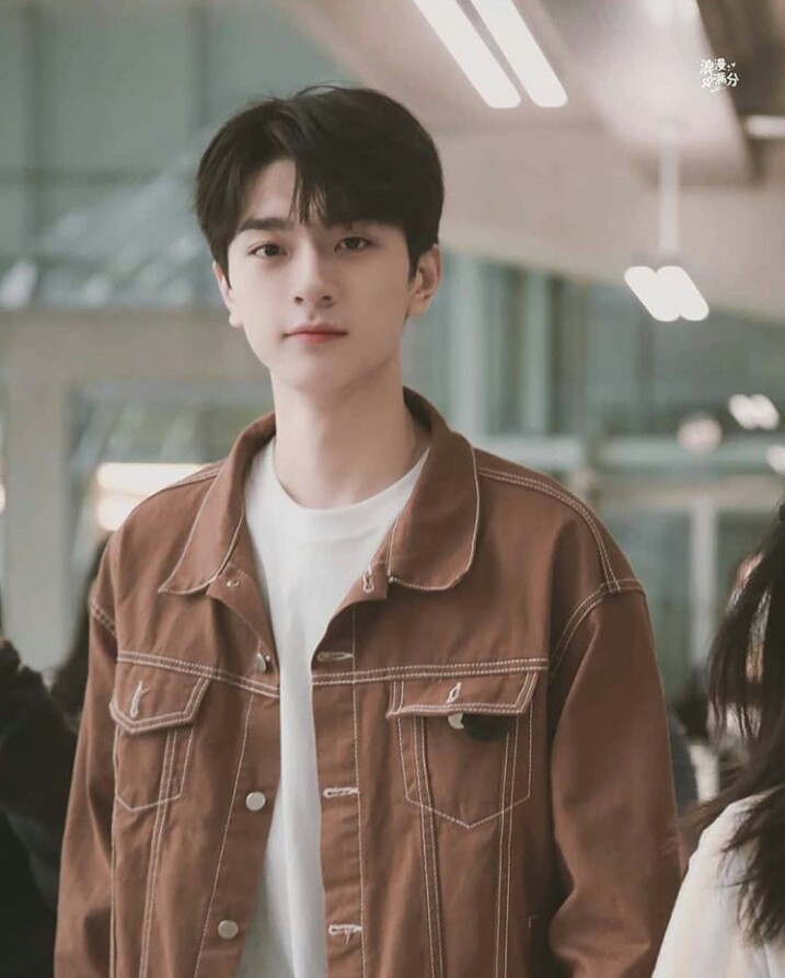 Biodata dan Profil Lengkap Lin Yi - Nona mandarin