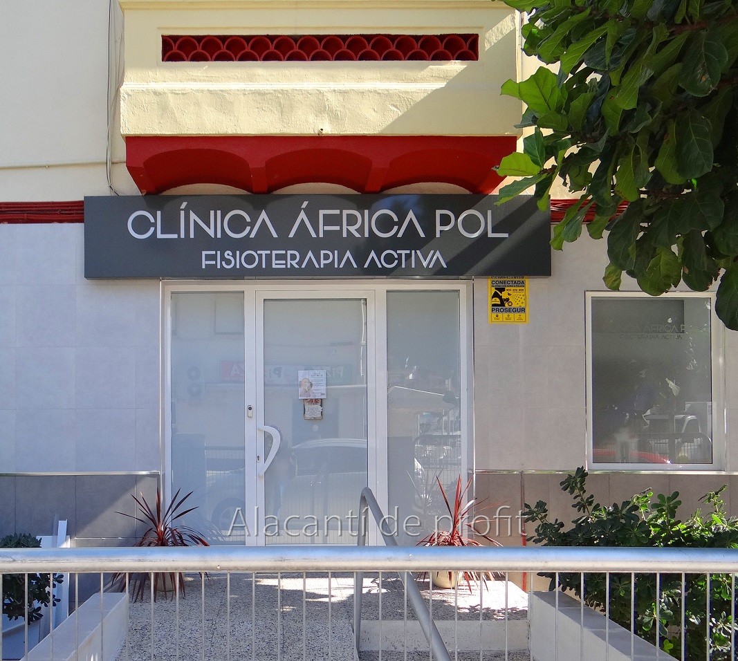 Alacantí de profit: LA FARMACIA YANGUAS CUMPLE 60 AÑOS.