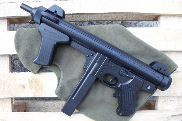 MILITER DAN ALUTSISTA, INDONESIA DAN DUNIA: Pistol Mitraliur ...