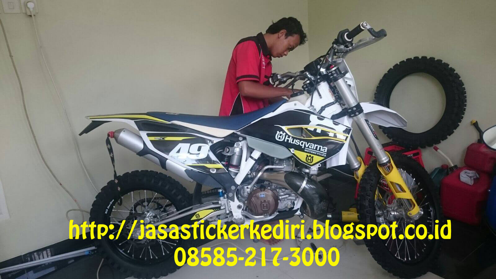 Harga Stiker Motor Full Body : 08585-217-3000 | Jasa Pasang Sticker ...